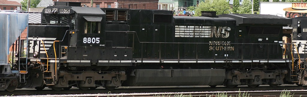 NS 8805
